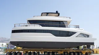 Lazzara Yachts For Sale and Charter